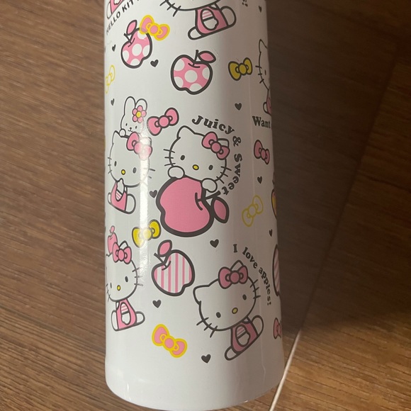 Hello Kitty | Dining | Only 2 Left Hello Kittynwt Medium Thermos | Poshmark